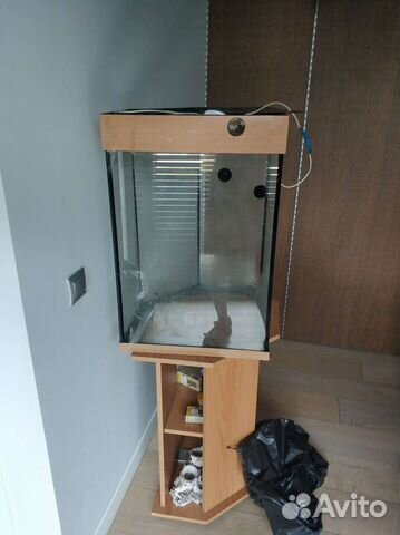 Аквариум угловой с тумбой